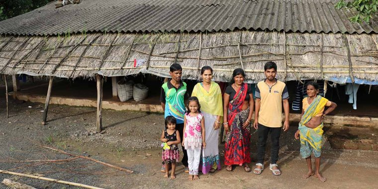 Causes of Urban Poverty in India : How to Improve Life In the Slums