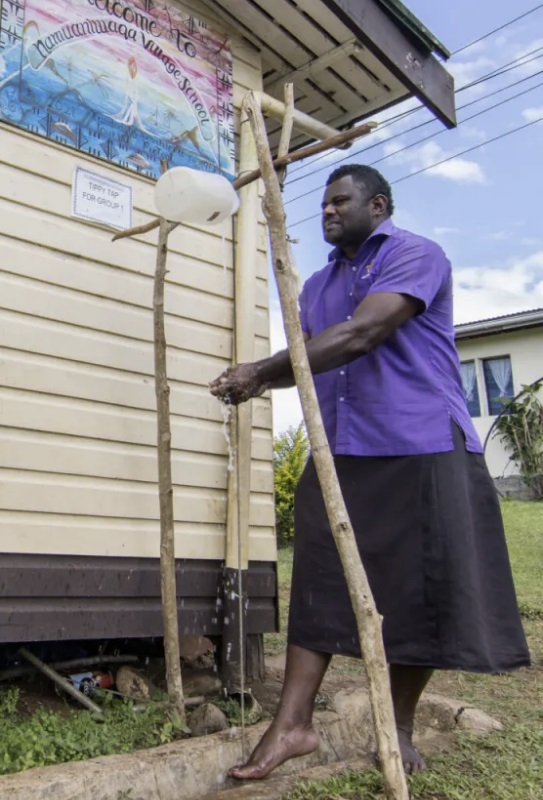Tippy Taps in Fiji - Habitat for Humanity GB